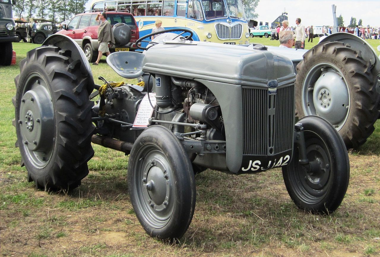 The History Of Ford N Series Tractors - Inside The Yard